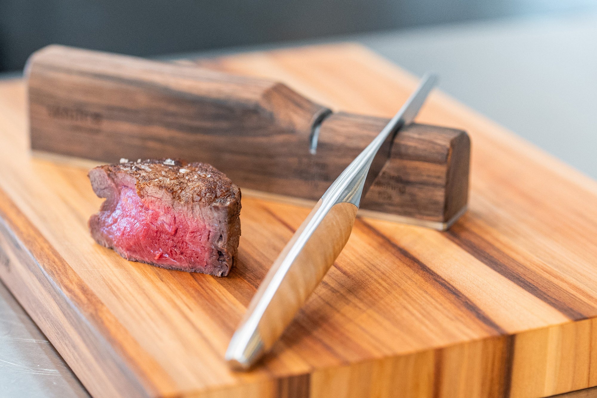 sknife swiss knife, high quality swiss knives and accessories